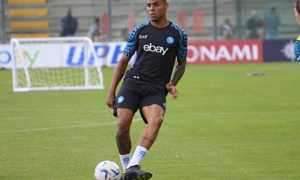 [FOTO] Natan alla scoperta di Napoli - 100x100 Napoli