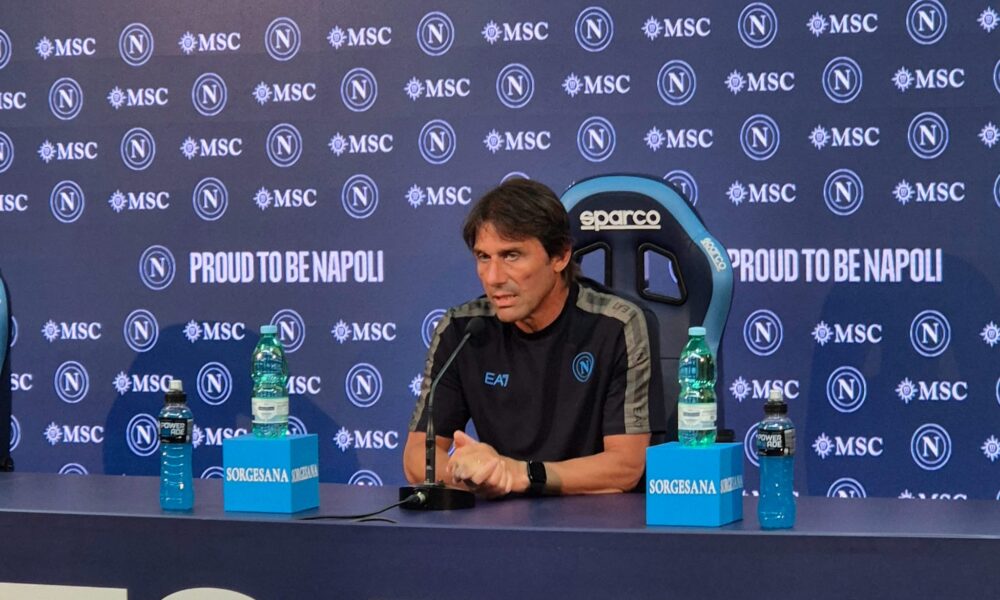 Antonio Conte: "Stiamo lottando per lo scudetto ma nessuno ci regalerà nulla" - 100x100 Napoli