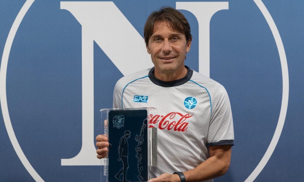 Antonio Conte premiato come miglior allenatore - 100x100 Napoli